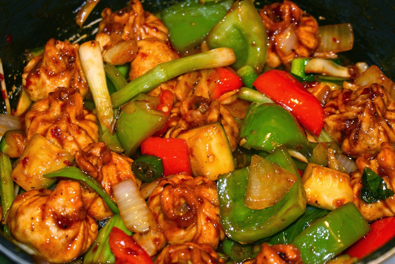 Nepali Tummy!!: MOMOs if you do not own a Steamer (Part II): C-Momo (C ...