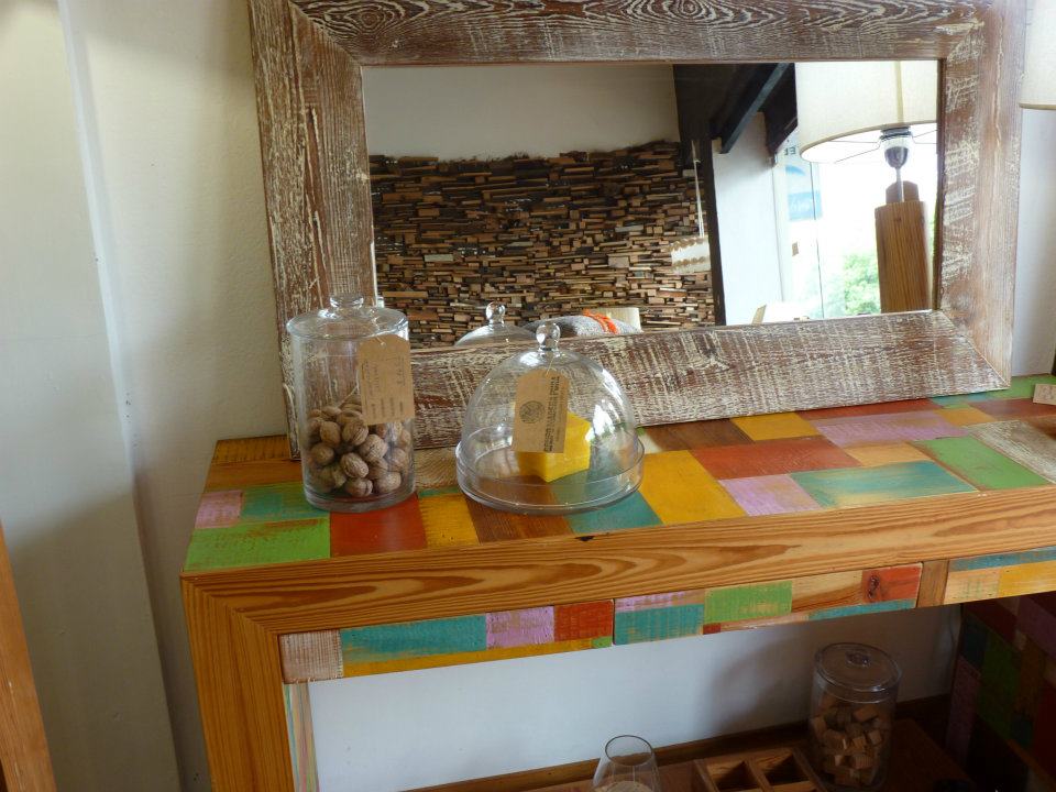 R E F U G I O . B O U T I Q U E: Muebles de pinotea a TU medida