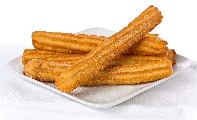 3 receitas de massas para churros + Ideias de recheios - Amando Cozinhar