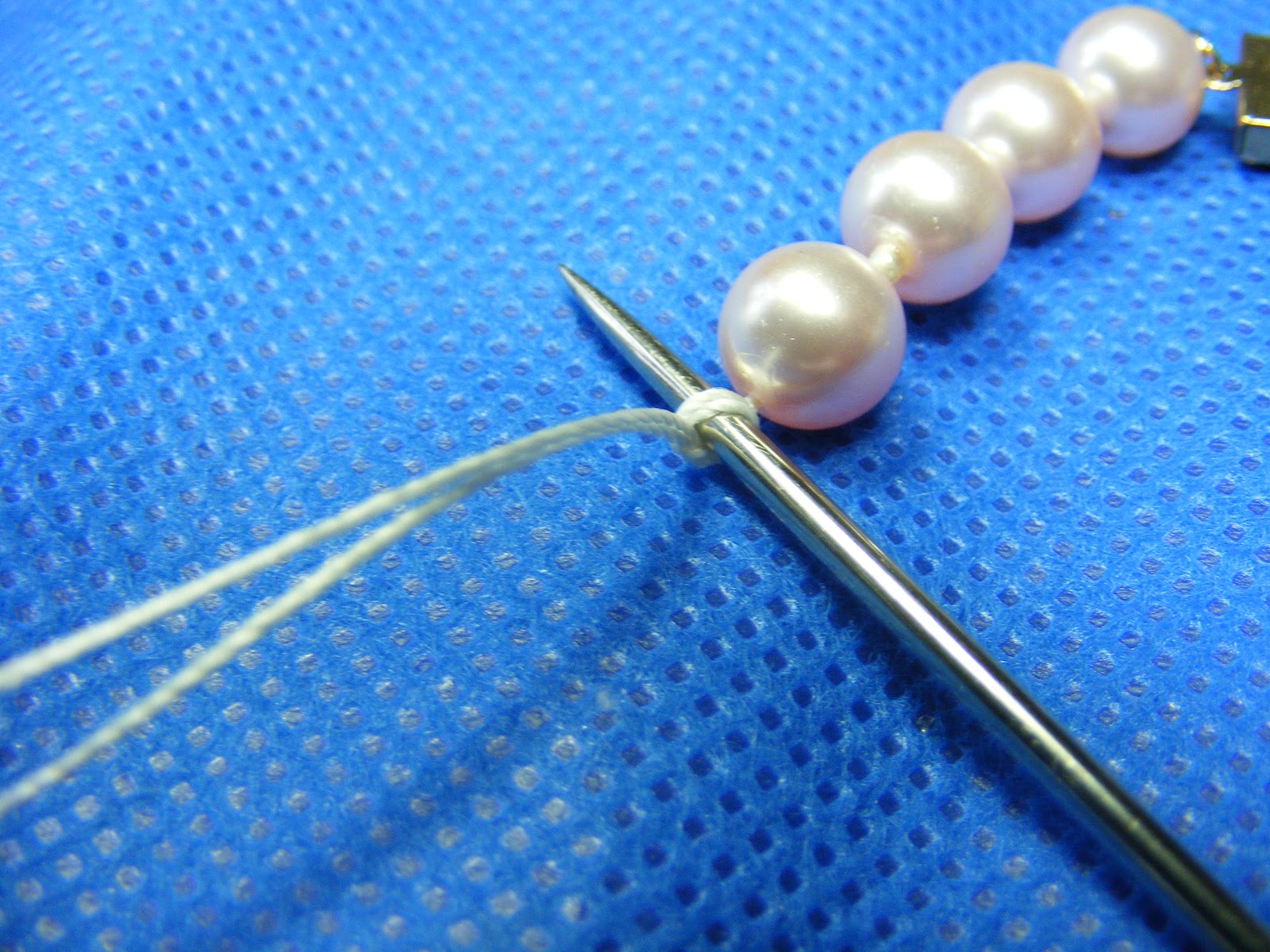 LINDA S ART BARN TIPS ON HAND KNOTTED PEARL NECKLACES PART 3 linda-s-art-barn-tips-on-hand-knotted-pearl-necklaces-part-3