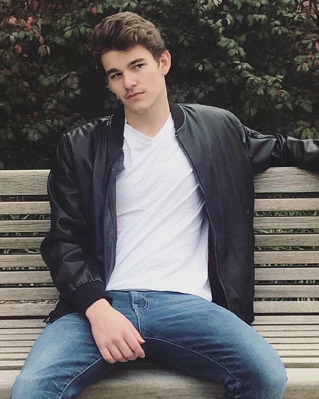 Favorite Hunks & Other Things: Media Men: Johnny Stone