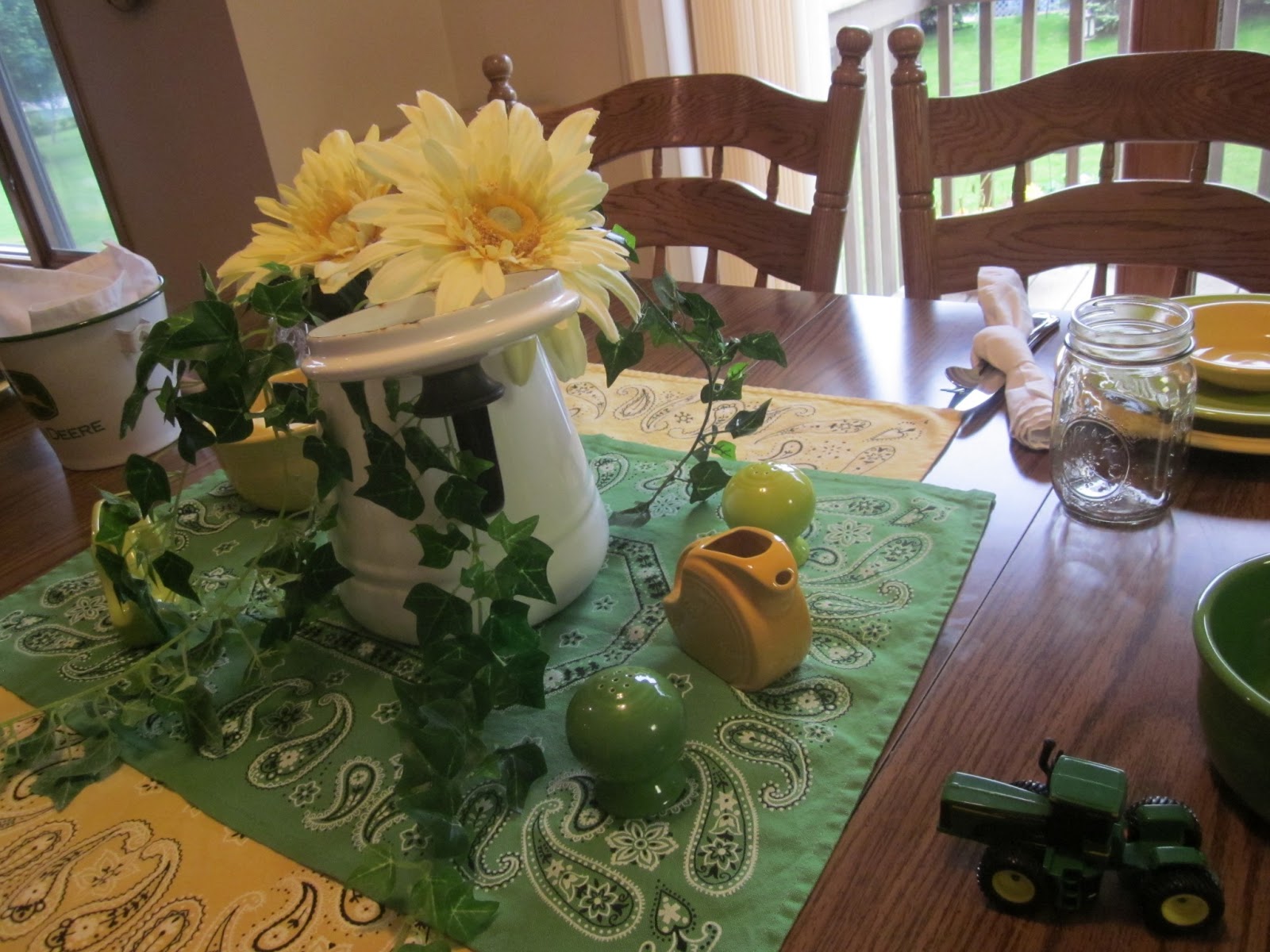 Tablescapes: Down on the Farm