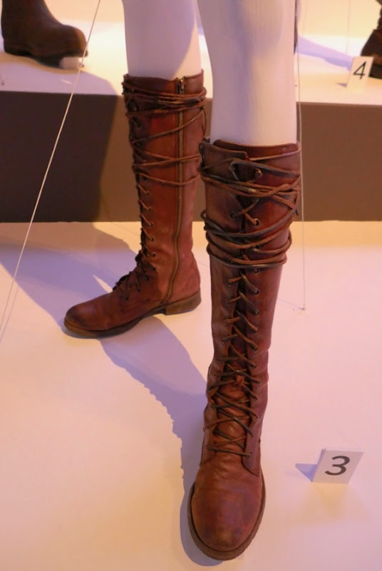 Hollywood Movie Costumes and Props: Jumanji: Welcome to the Jungle ...