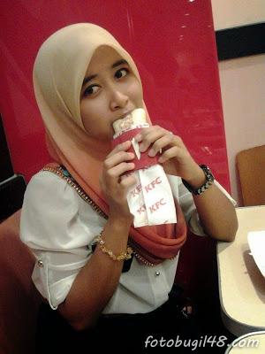 Foto Toket Cewek IGO Berjilbab Bugil - Gambar Bokep Terbaru dan Terupdate