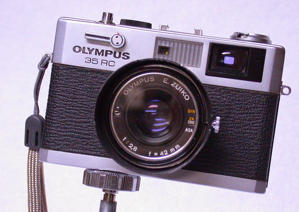 Random Camera Blog: Olympus 35RC - A Reliable Camera