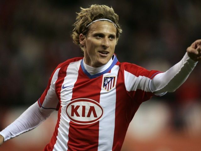 Official : Diego Forlan to Inter Milan from Athletico Madrid for 2 years
