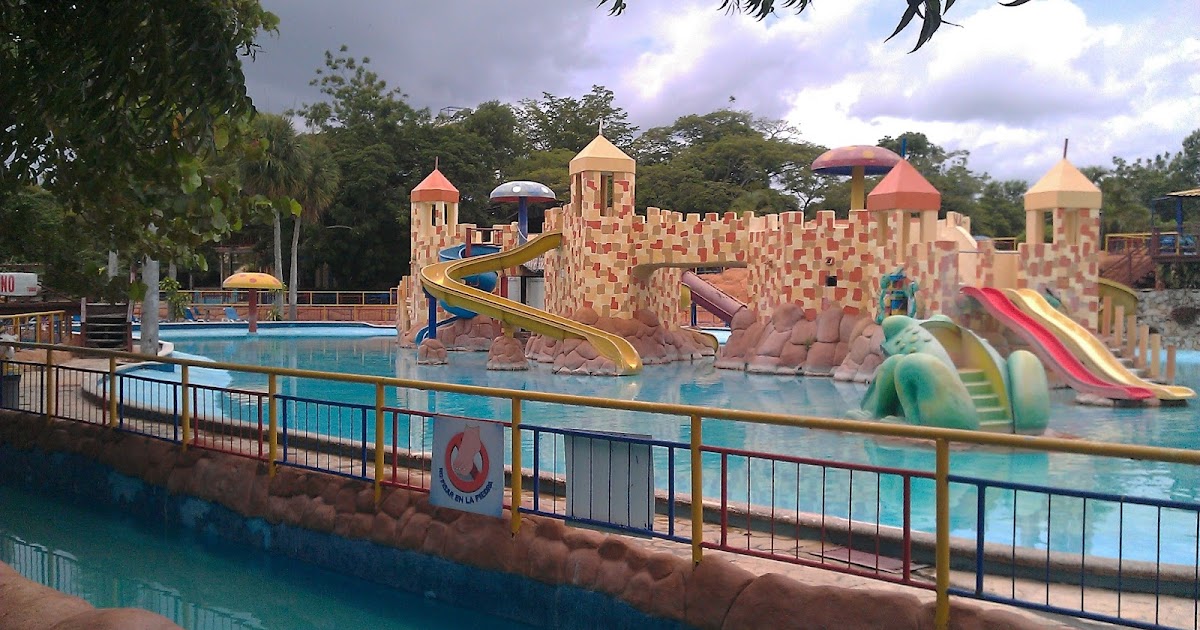 Pueblos Dominicanos: Mundo Acuático Park