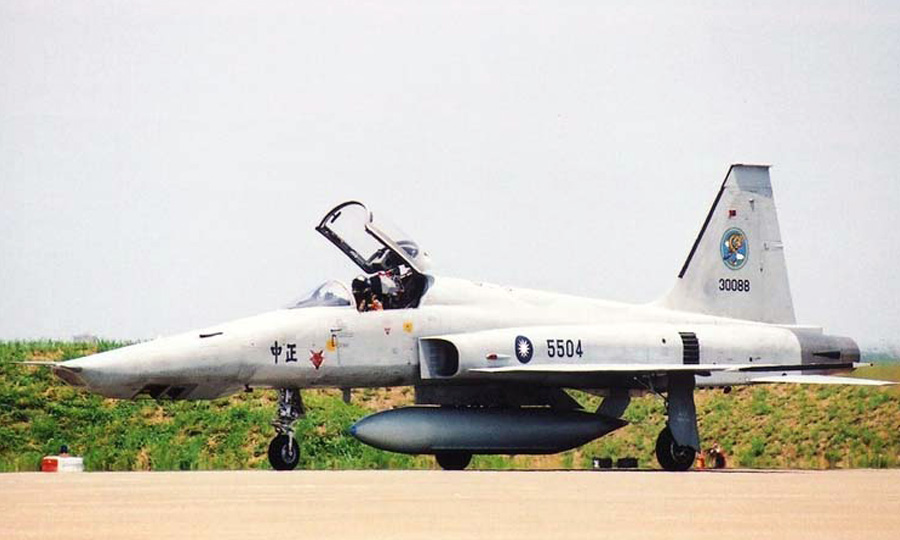 nhungdoicanh: Northrop RF-5E TigerEye