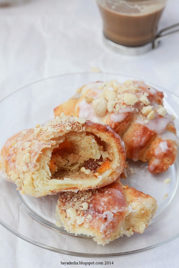 Jedne z najlepszych rogali, jakie jadłam i upiekłam. Muszę przyznać że ...