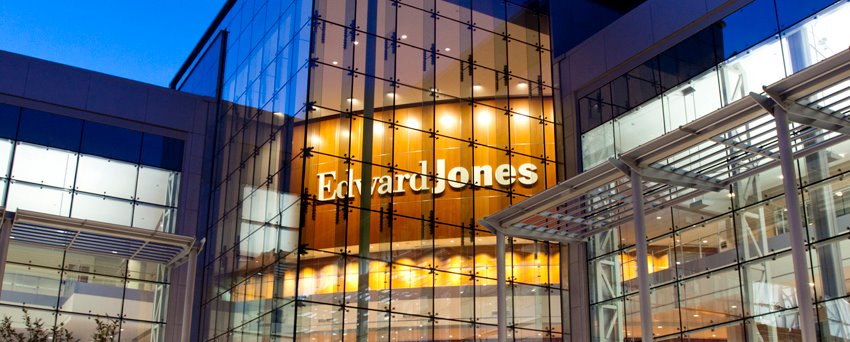 Kronstantinople: Edward Jones saga