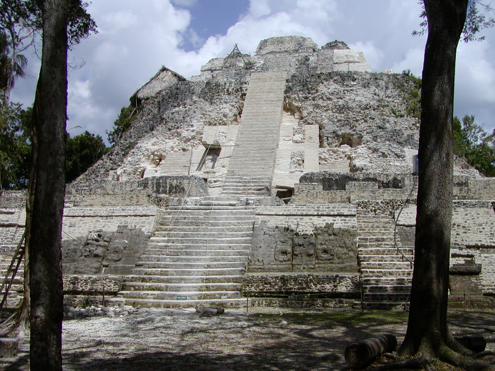 Discover Belize Travel Magazine: Lamanai: Maya Ruin located in Orange ...