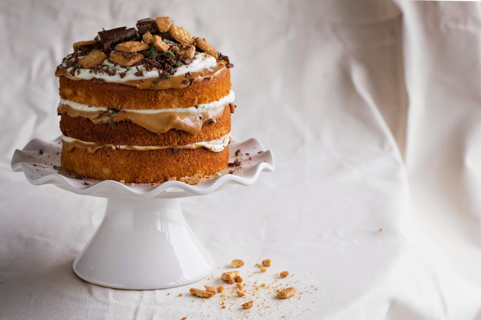 The Kate Tin Caramel Peppermint Crisp Cake