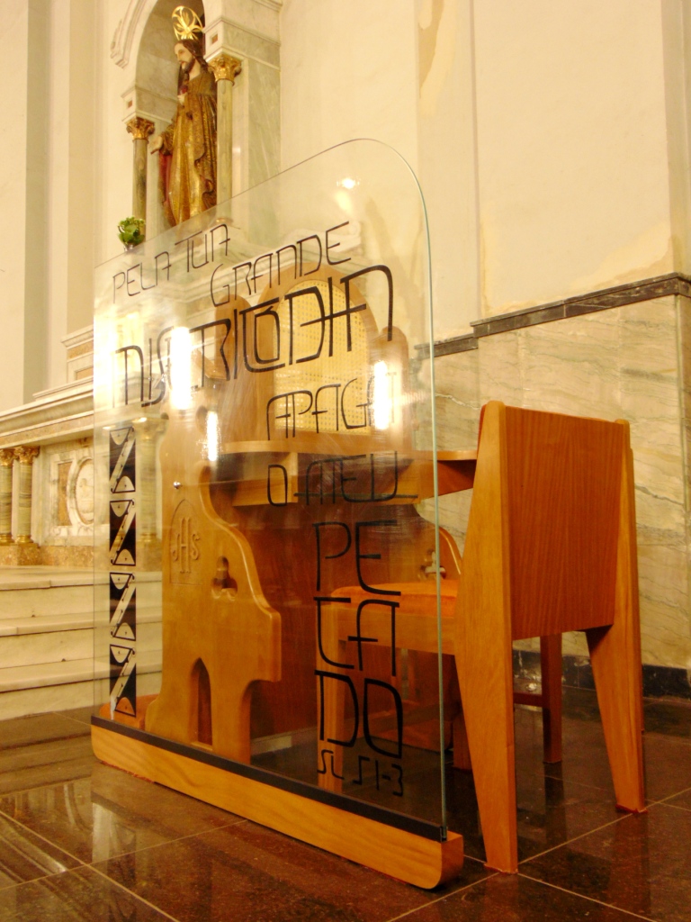Ateliê São Bento de Arte Sagrada: Confessionário - Catedral de Juiz de Fora