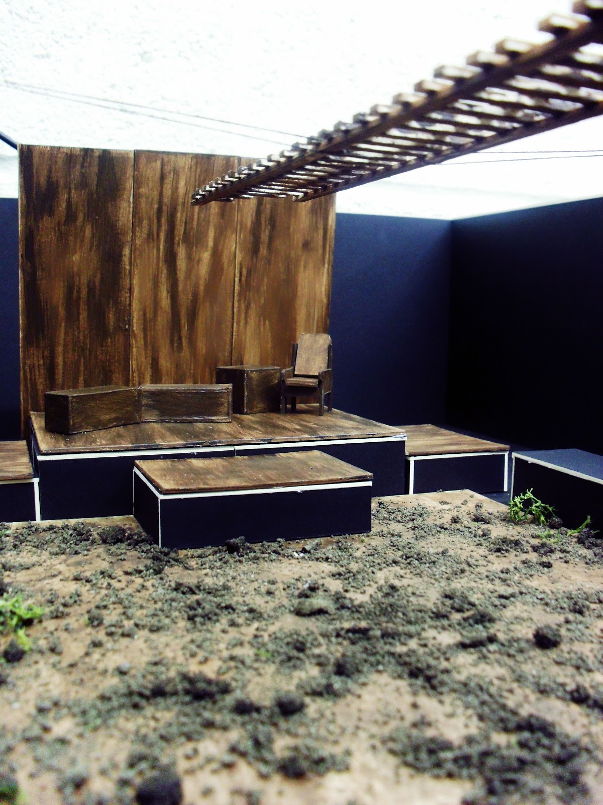 REBECCA BRADBURY: THEATRE DESIGNER AND MAKER: Trestle: Model Box