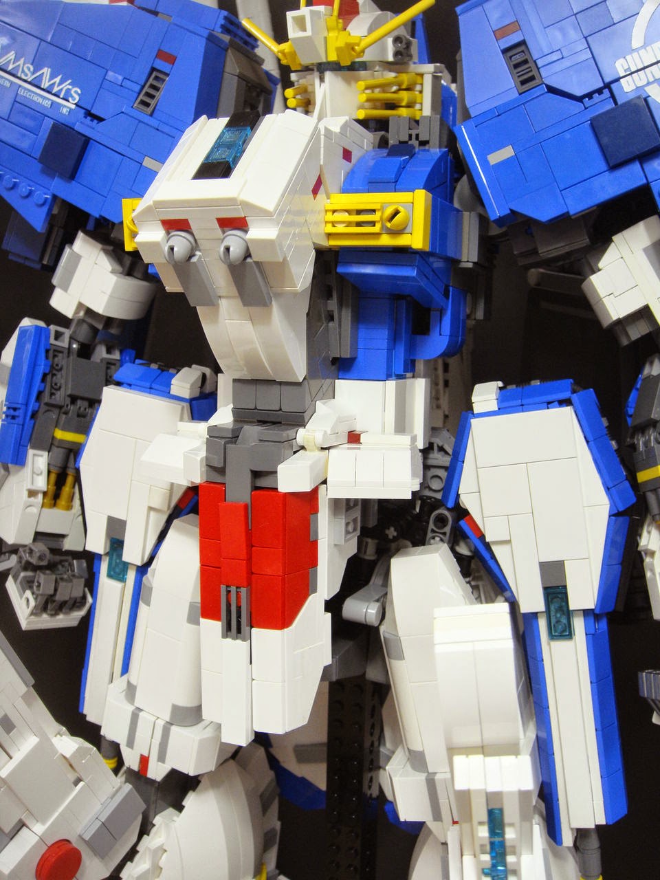GUNDAM GUY: Gundam LEGO: 1/40 Scale MSA-0011 Ex-S Gundam