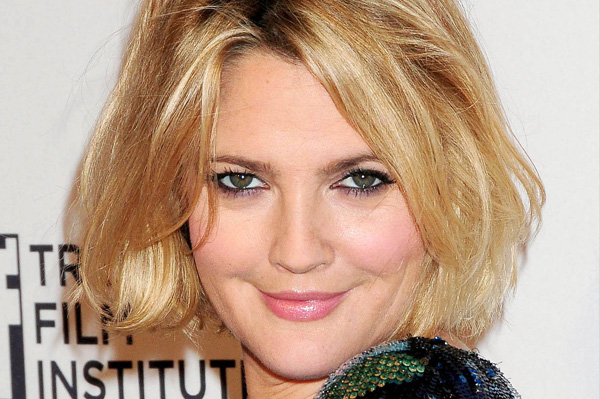 VanityCaseBox: How To Do Makeup For Round Face Shape