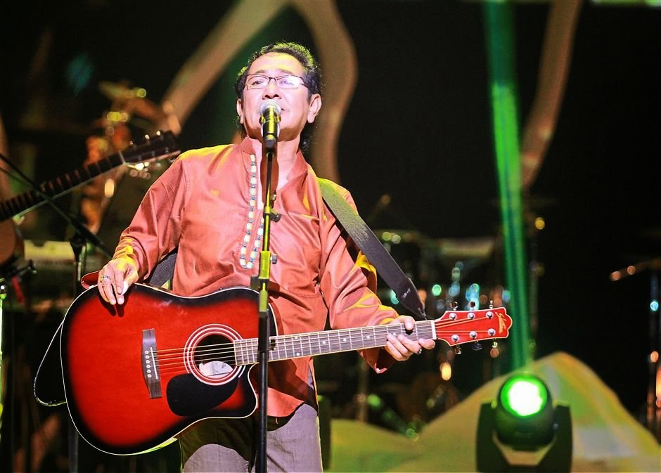 Prahara Seni - pengumpul berita seniman M.Nasir: Folk rock band Kembara ...