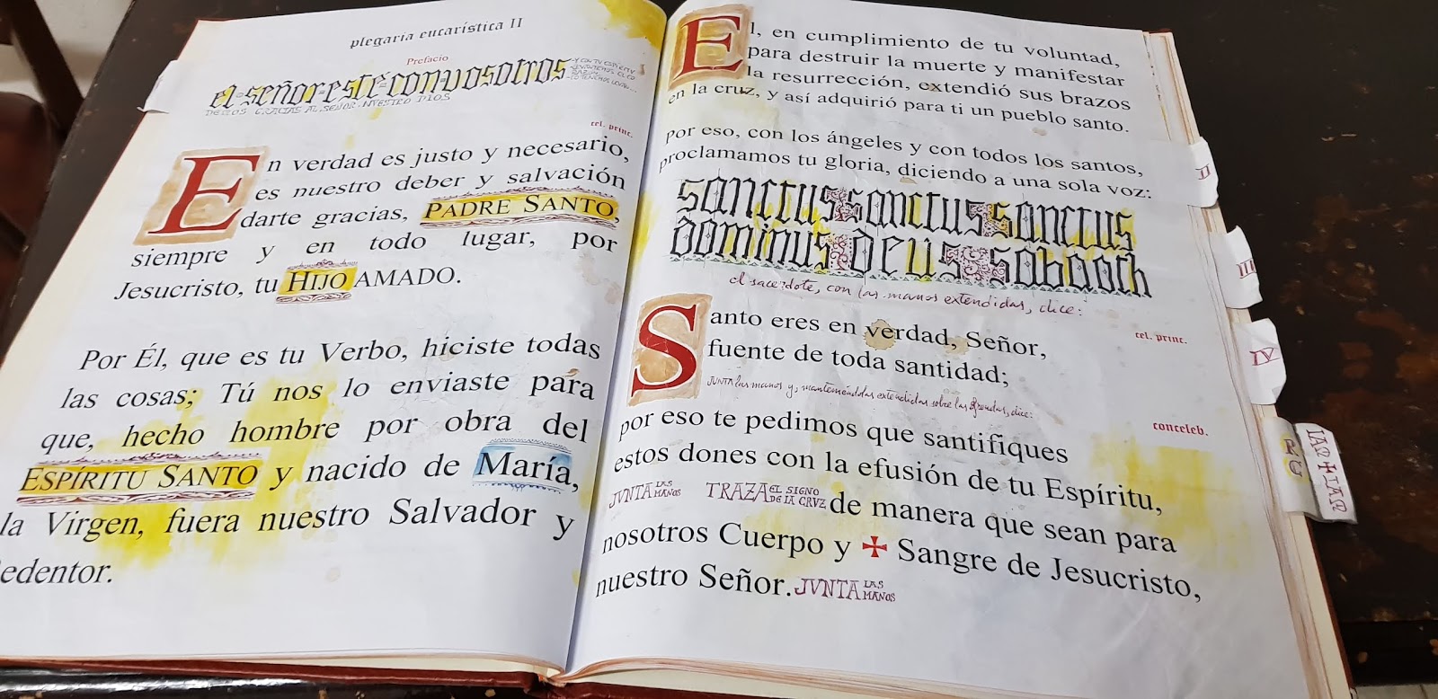 blog del padre Fortea: El misal que uso todos los días en la misa