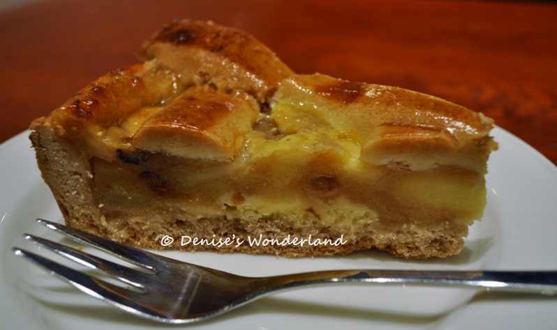 Appeltaart, The Classic Dutch Dessert - Denise's Wonderland