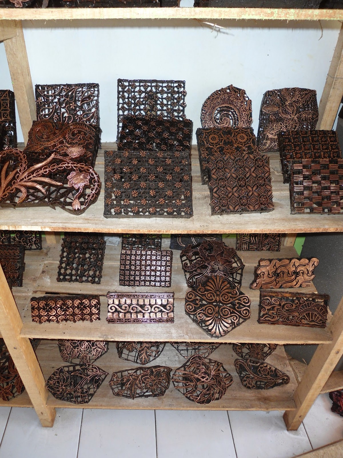 Batik SABRINA Pekalongan: CANTING CAP DAN PROSES PEMBUATANNYA