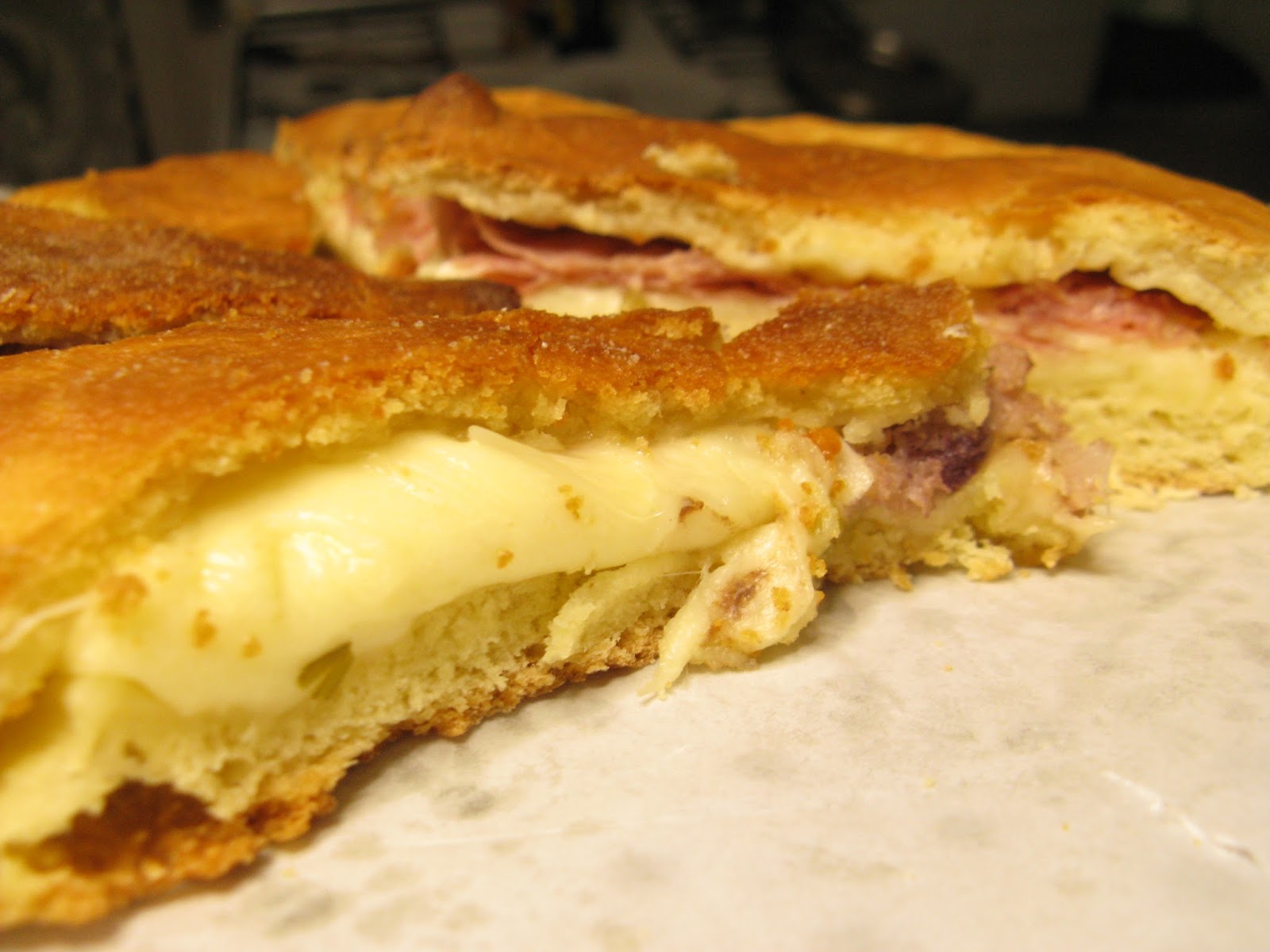 L'impasto migliore e gli ingredienti del ripieno della Scacciata ...