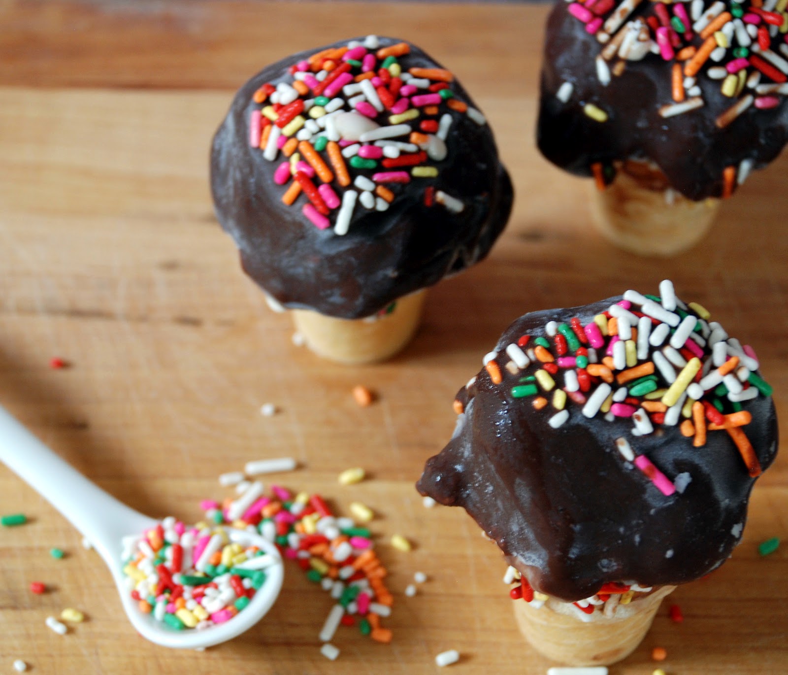 Sweet Flours: mini magic shell ice cream cones