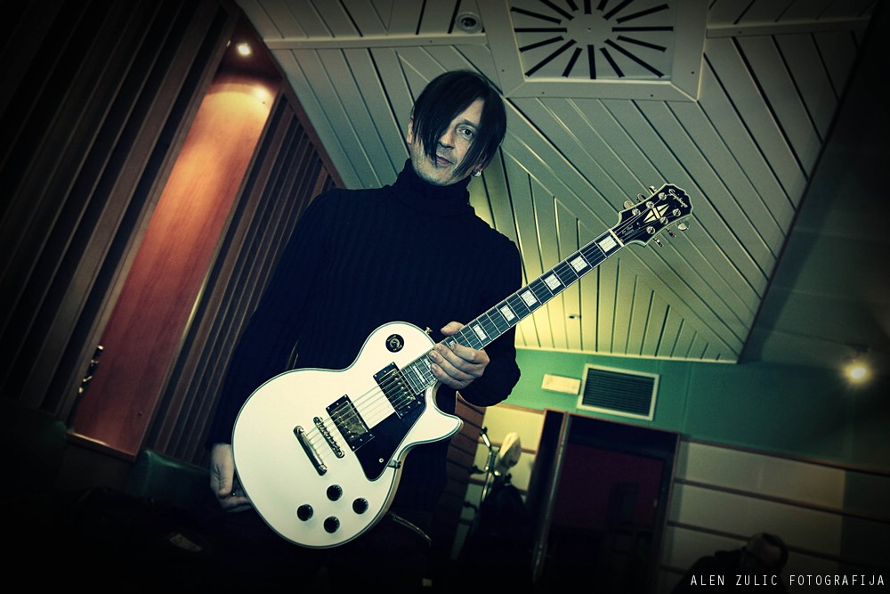 ALEN ZULIC FOTOGRAFIJA: - MLADEN VOJIČIĆ TIFA & BAND - ( ex Bijelo ...