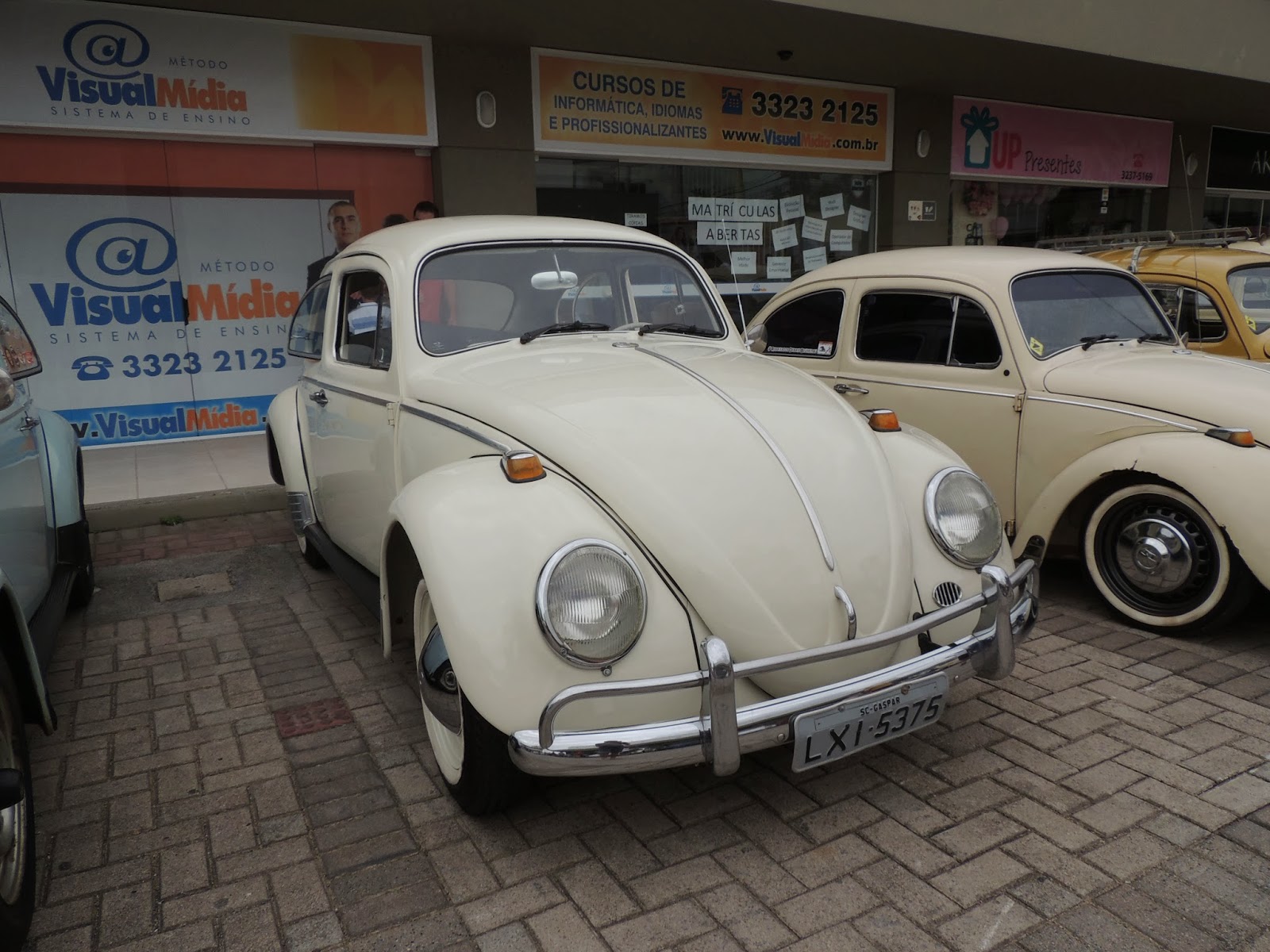 Classic Volks Brasil: CLASSICficados - VW Fusca 1970 branco: