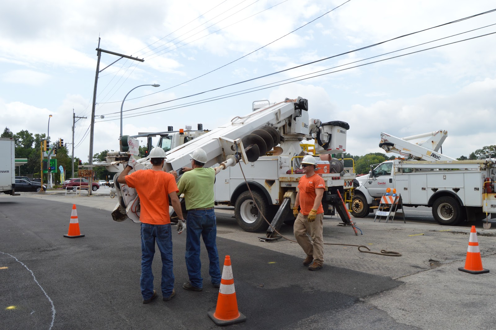 Industrial History: ComEd replacing a pole