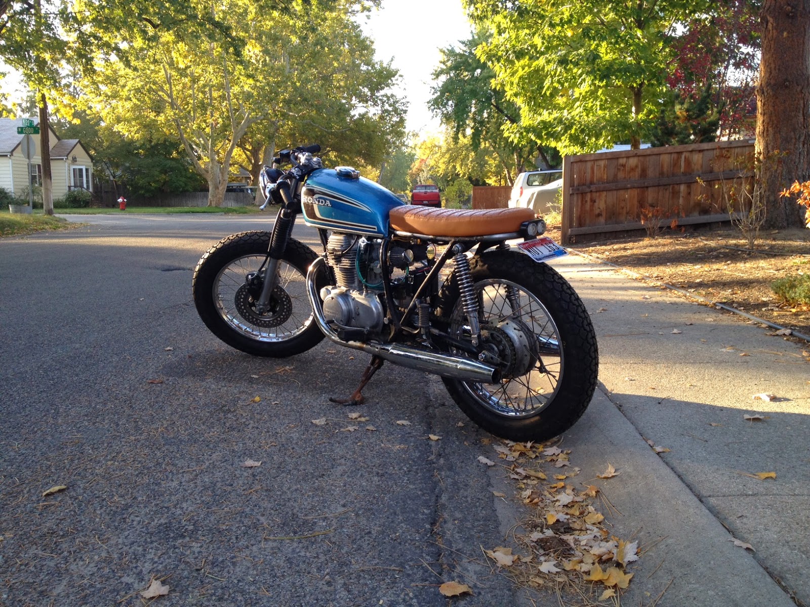 Middle Class Chops Boise: CB360 Brat Progress