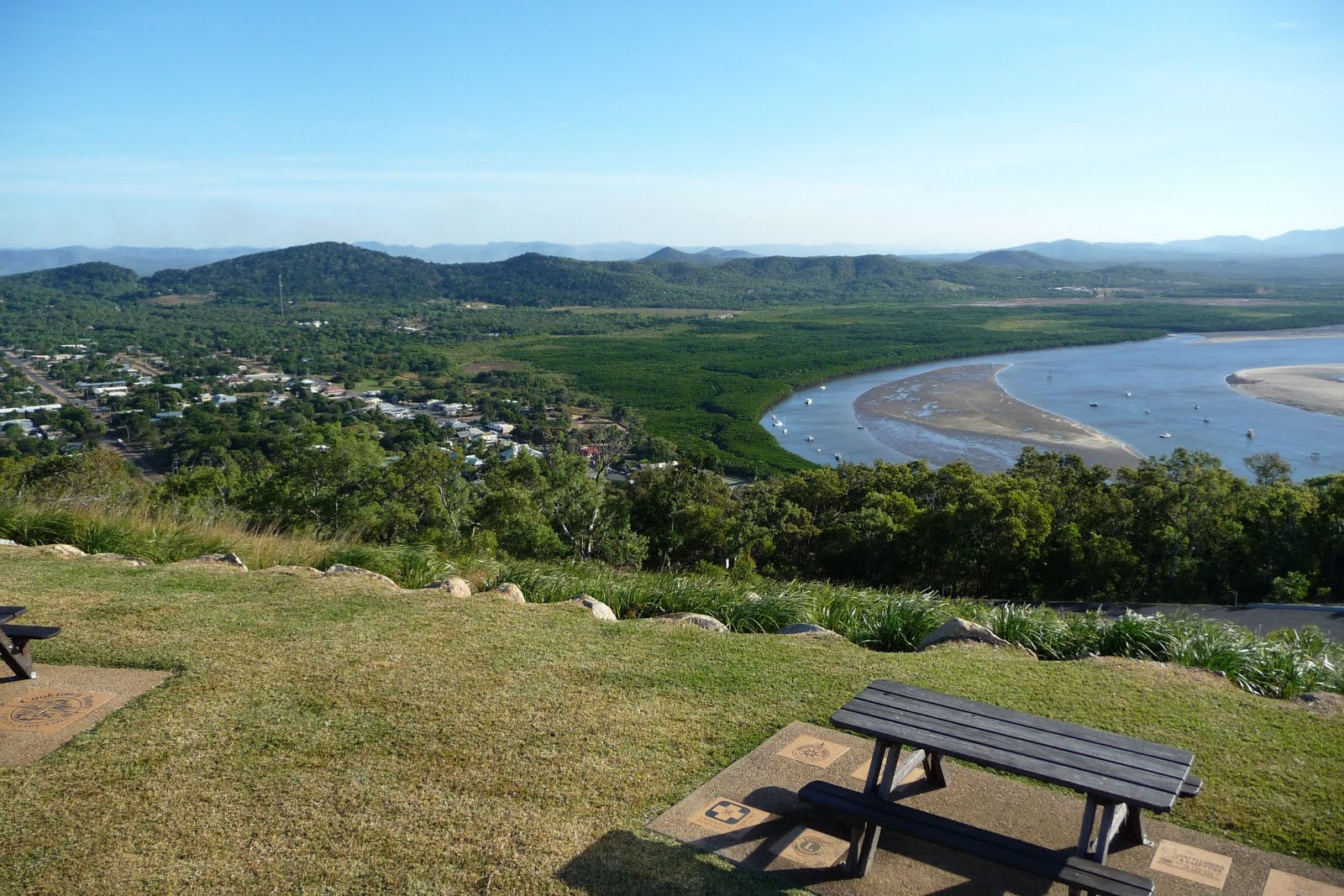 The Frozzies around Ozzy: Cairns - Cape Tribulation - Cooktown