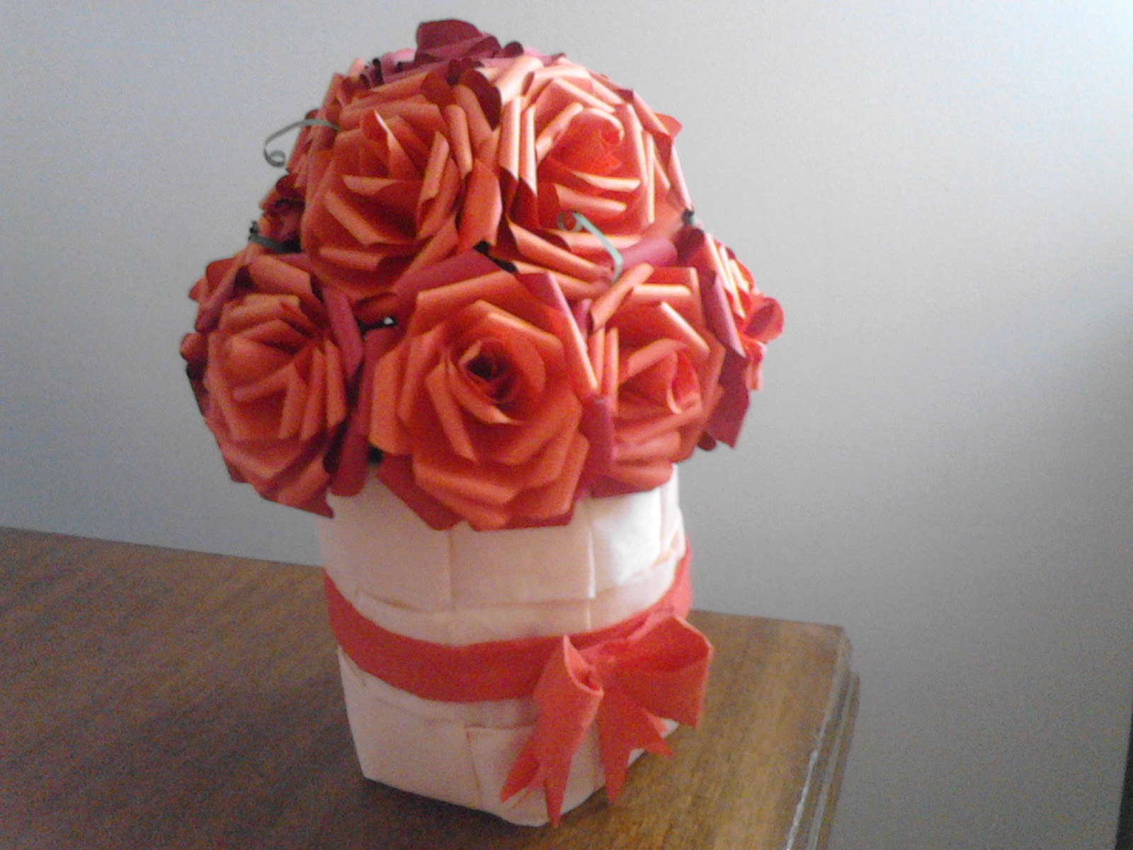 Floraria handmade ... cu flori din hartie: 4 . Aranjamente flori