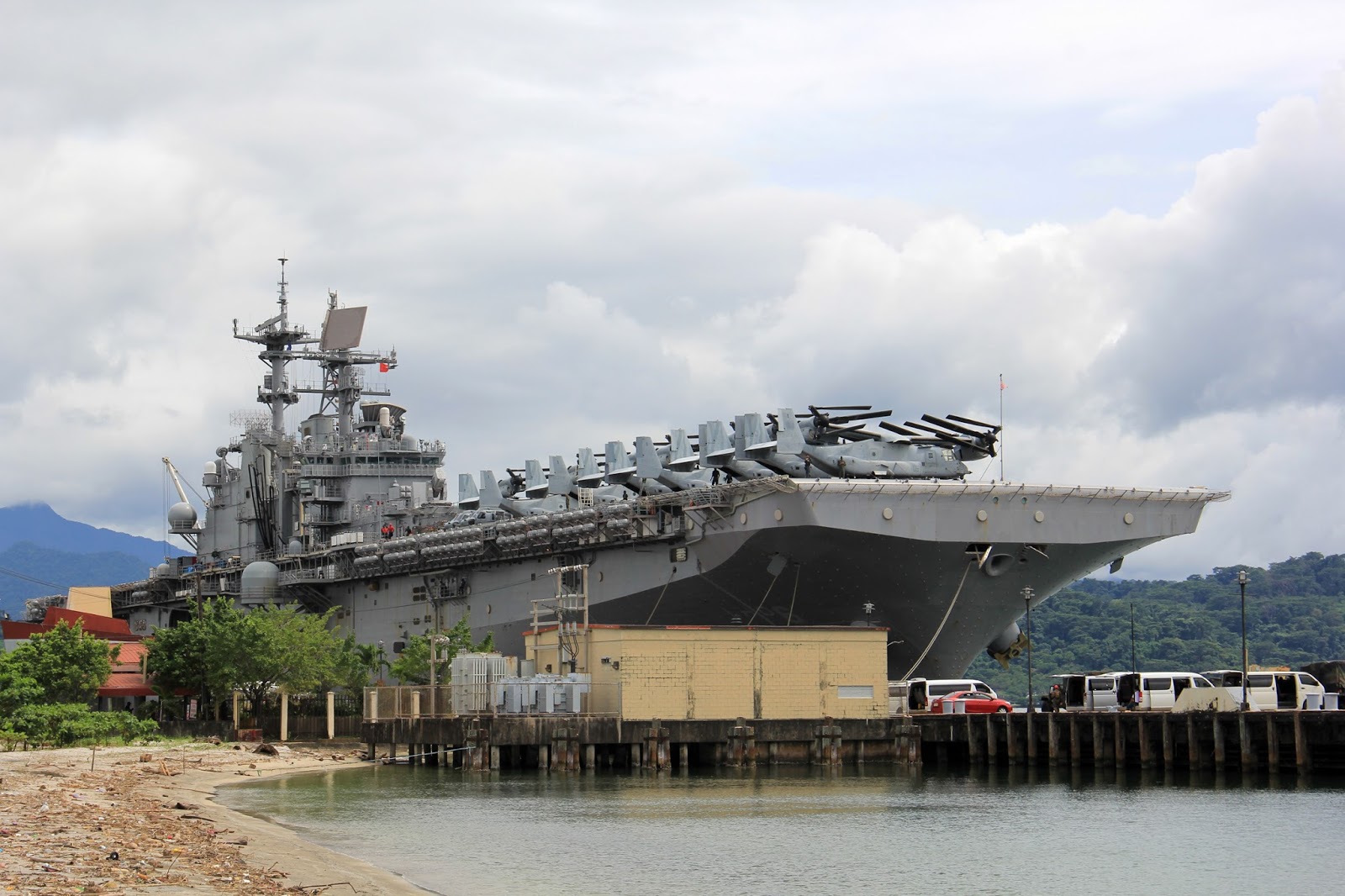 More US warships in Subic Bay for PHIBLEX 33 | SubicNewsLink