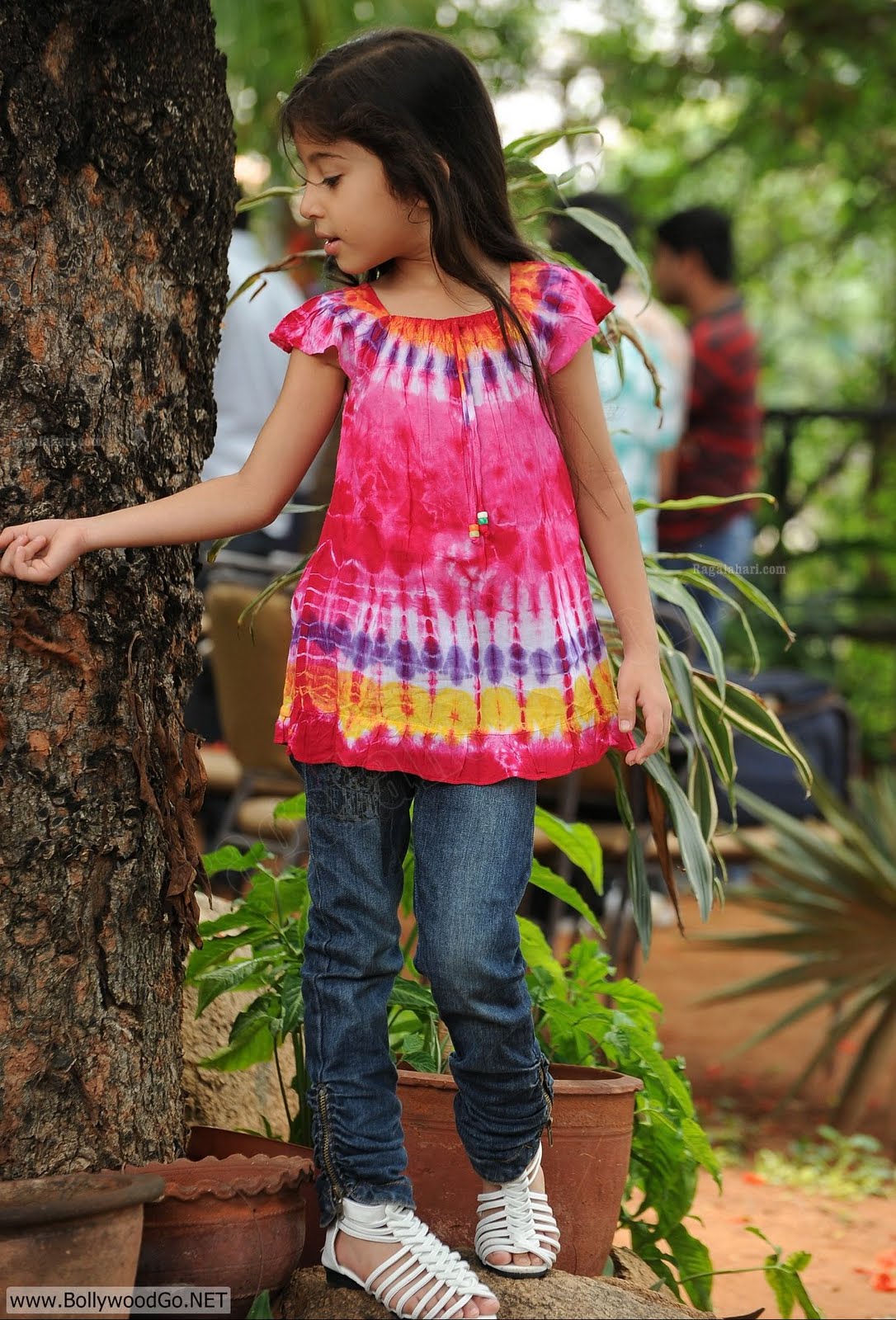 symprott: Sara Arjun beautiful child actress