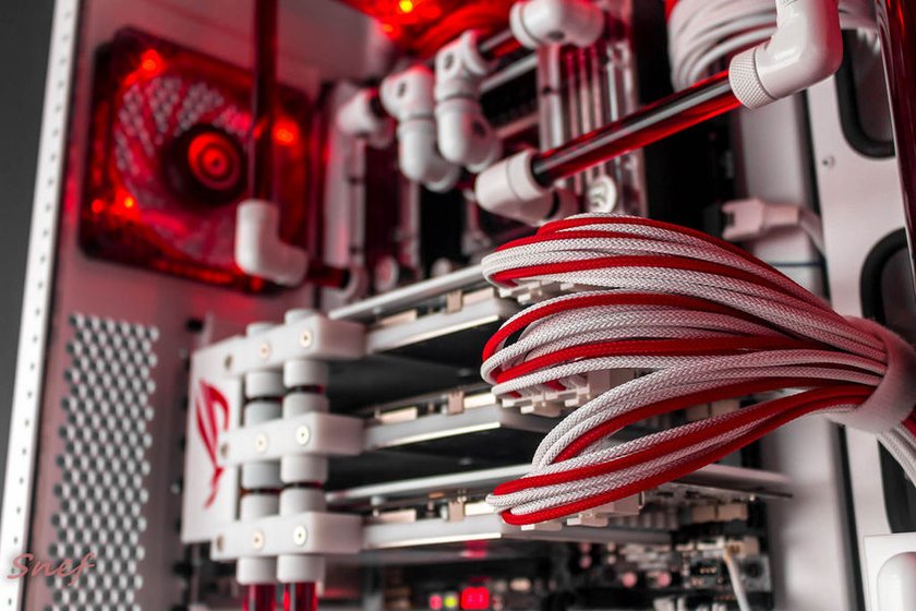 SICK CUSTOM PC 电脑DIY: Build of the week: Snef's Bloody Angel ( Intel i7 ...