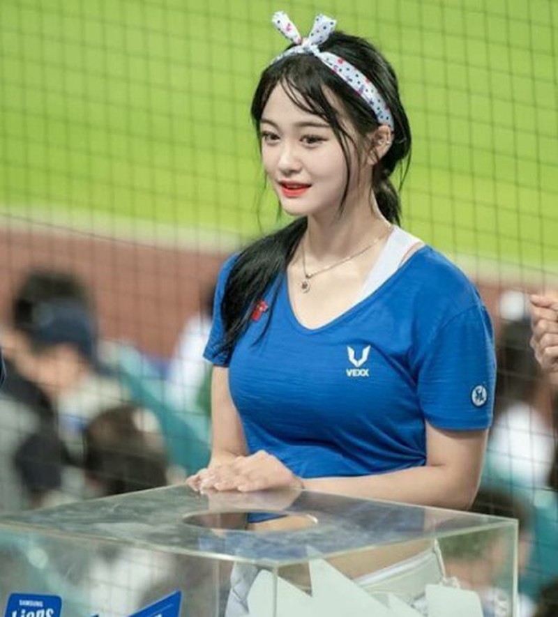 Hot Girl Hwang Da-goun || BaoBua.Com