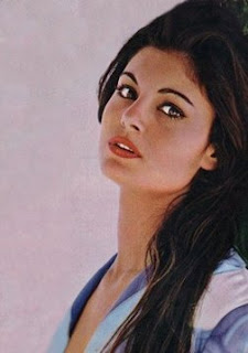 Israel Beautiful Actress Photo: Daliah Lavi Beautiful Actress Photo