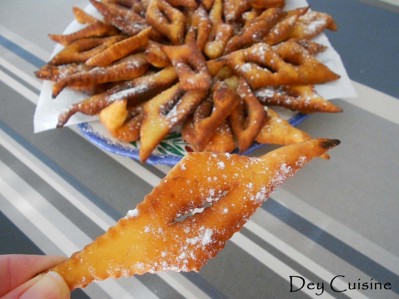 Dey cuisine: Bugnes lyonnaises