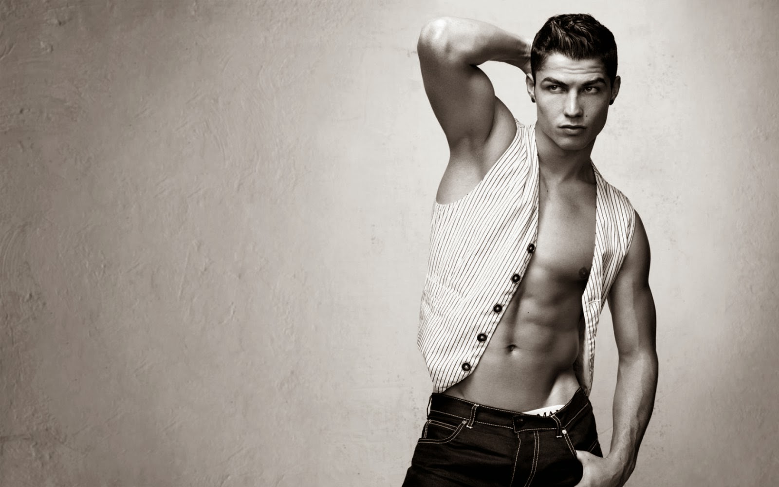 POST RESOLUTION: CR7 MODELS