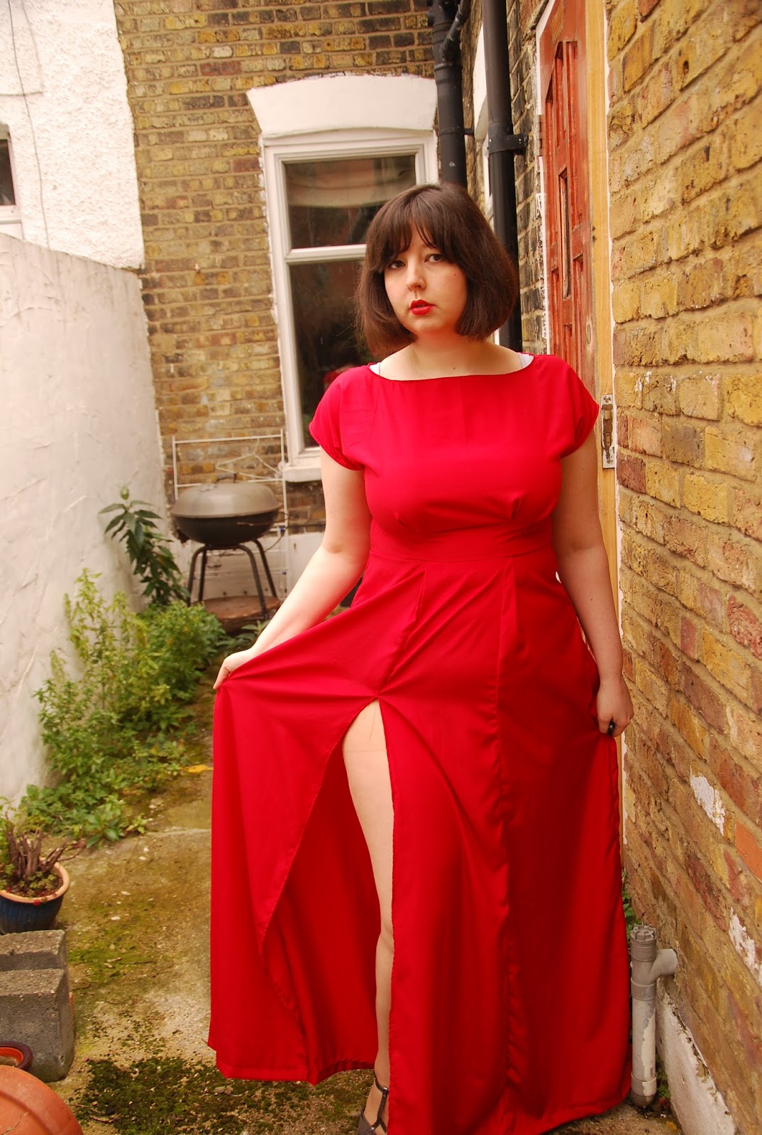 Sewing and Slapdashery: Presenting: Amber Moon