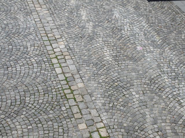 The Red Electric: Cobblestones