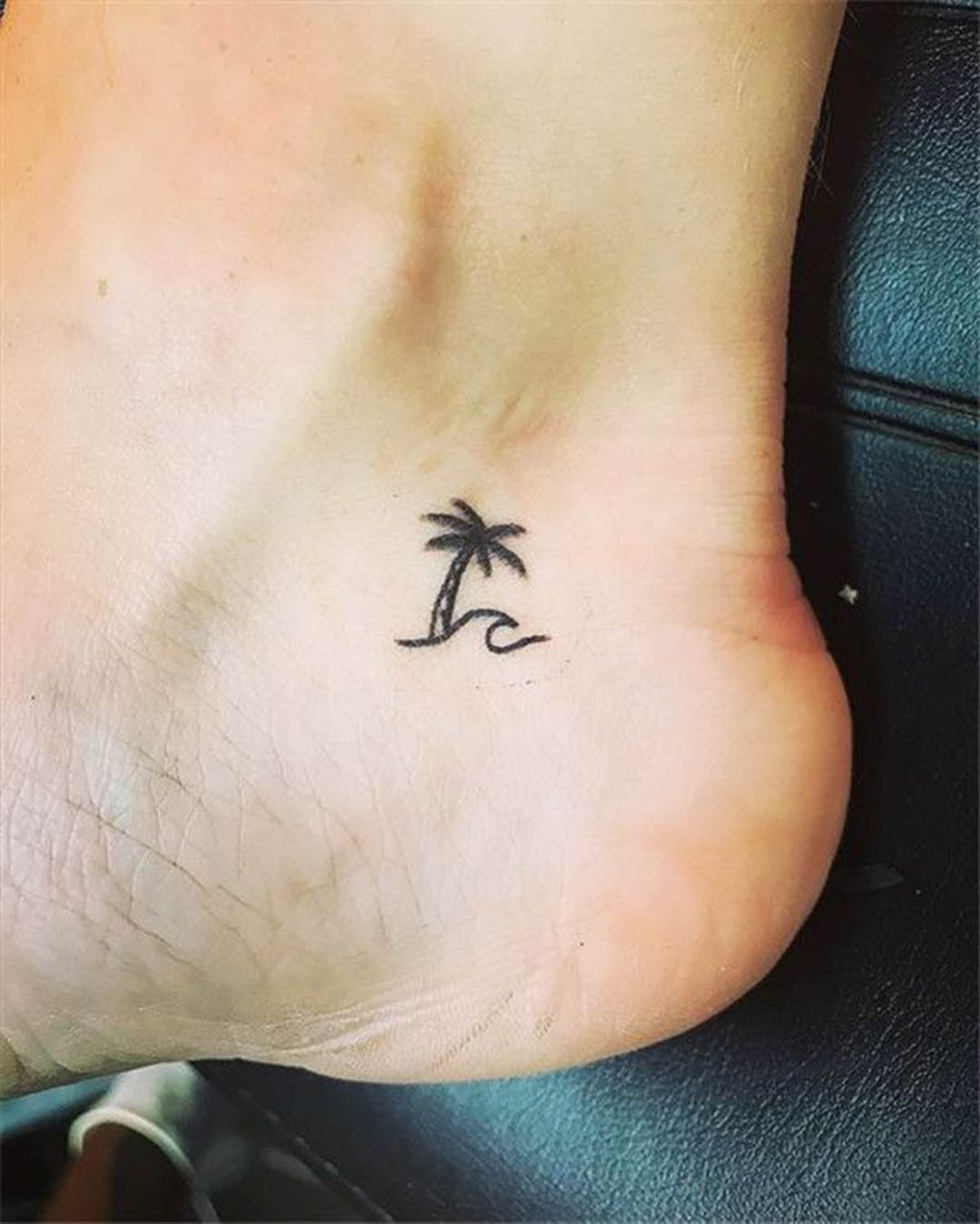 Simple tattoos that are fashionable - Girlcheck