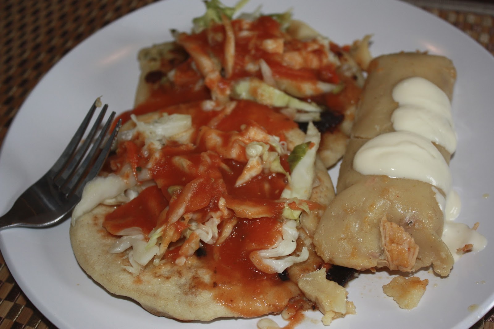 Cook, Create and unComplicate: El Salvadorian Food - Pupusas