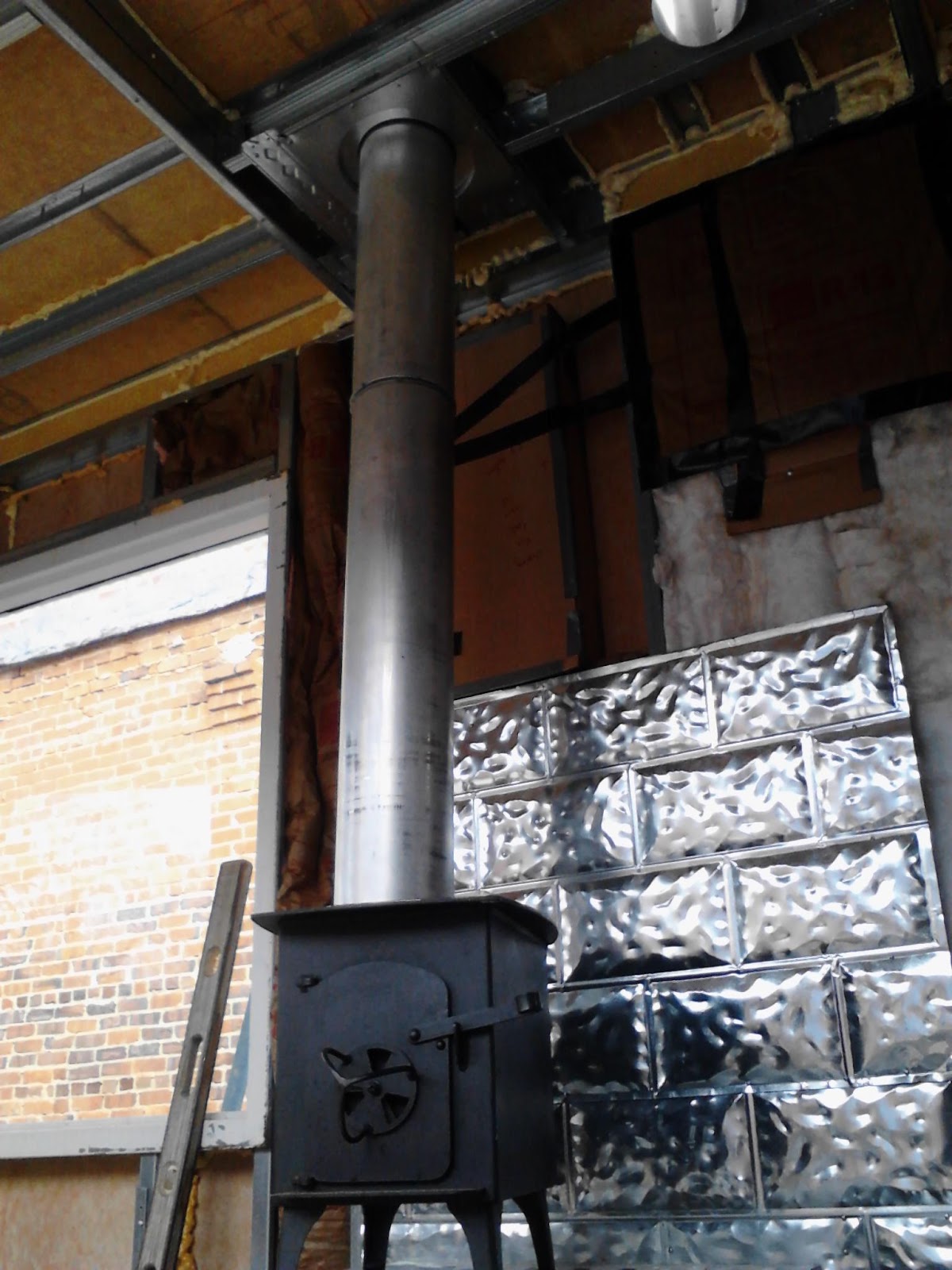 Building a Home-made Solar Powered Travel Trailer From the ground up ...