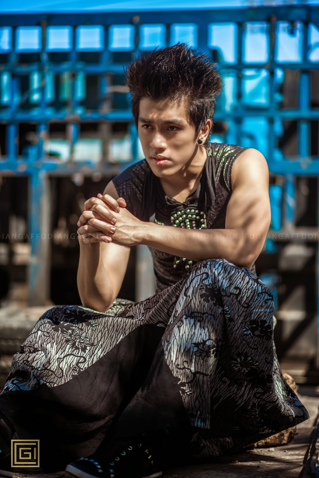 The G Shots: THE GENTLEMAN | ARDY RAYMUNDO