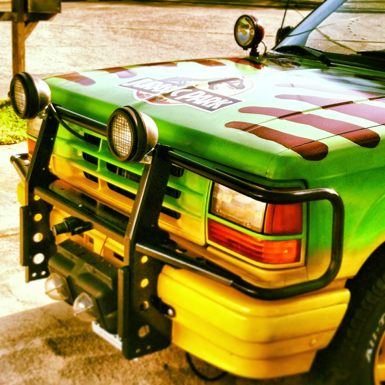 World Of Technology Jurassic Park Explorer Replica