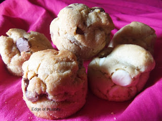 Edge of Insanity: Get the homemade taste of cookies from Bart's Cookies ...