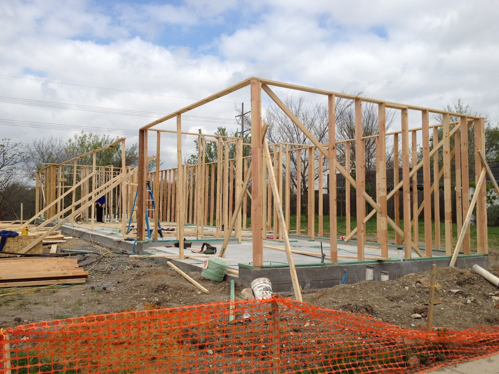 The ARRO House: A modern family residence: Material Efficient Framing