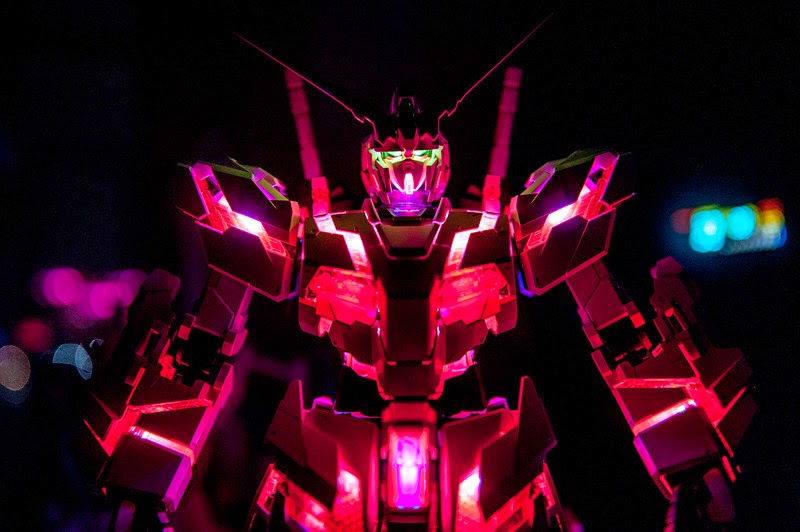 GUNDAM GUY: PG 1/60 RX-0 Unicorn Gundam w/ LED - Build Images