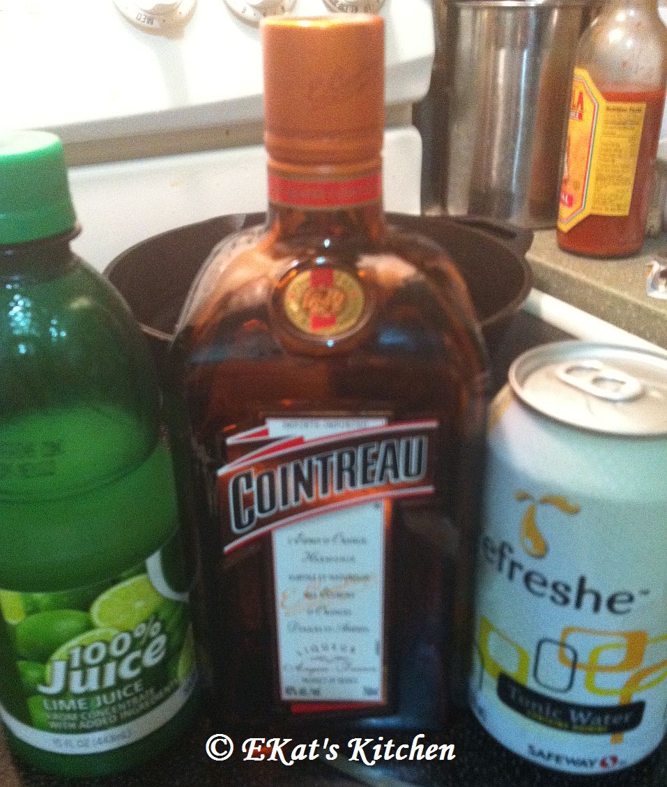 EKat's Kitchen: Tomb Raider Martinis